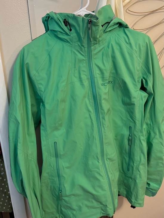 Arc'teryx | Jackets & Coats | Arcteryx Ravenna Lime Green Waterproof ...